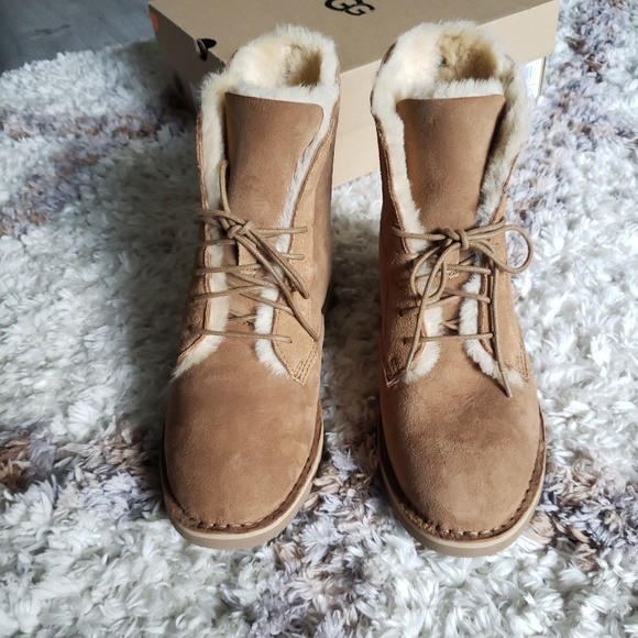 UGG | Shoes | Quincy Ugg Boots | Poshmark